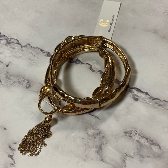 Charming Charlie | Jewelry | 6 For 35 Nwt Charming Charlie Gold ...